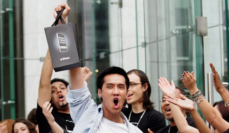 Há 15 anos, o primeiro iPhone era lançado